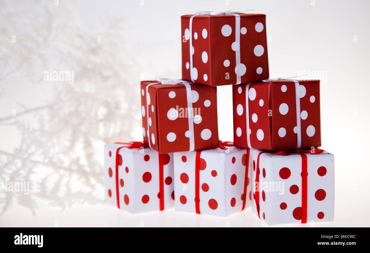 holiday, celebrate, reveling, revels, celebrates, gift, box, boxes ...