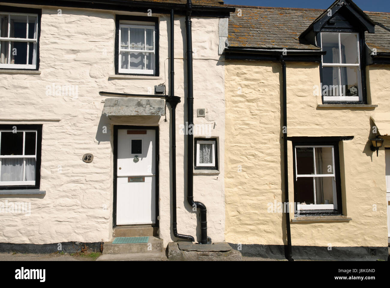 colour, window, porthole, dormer window, pane, door, style of ...