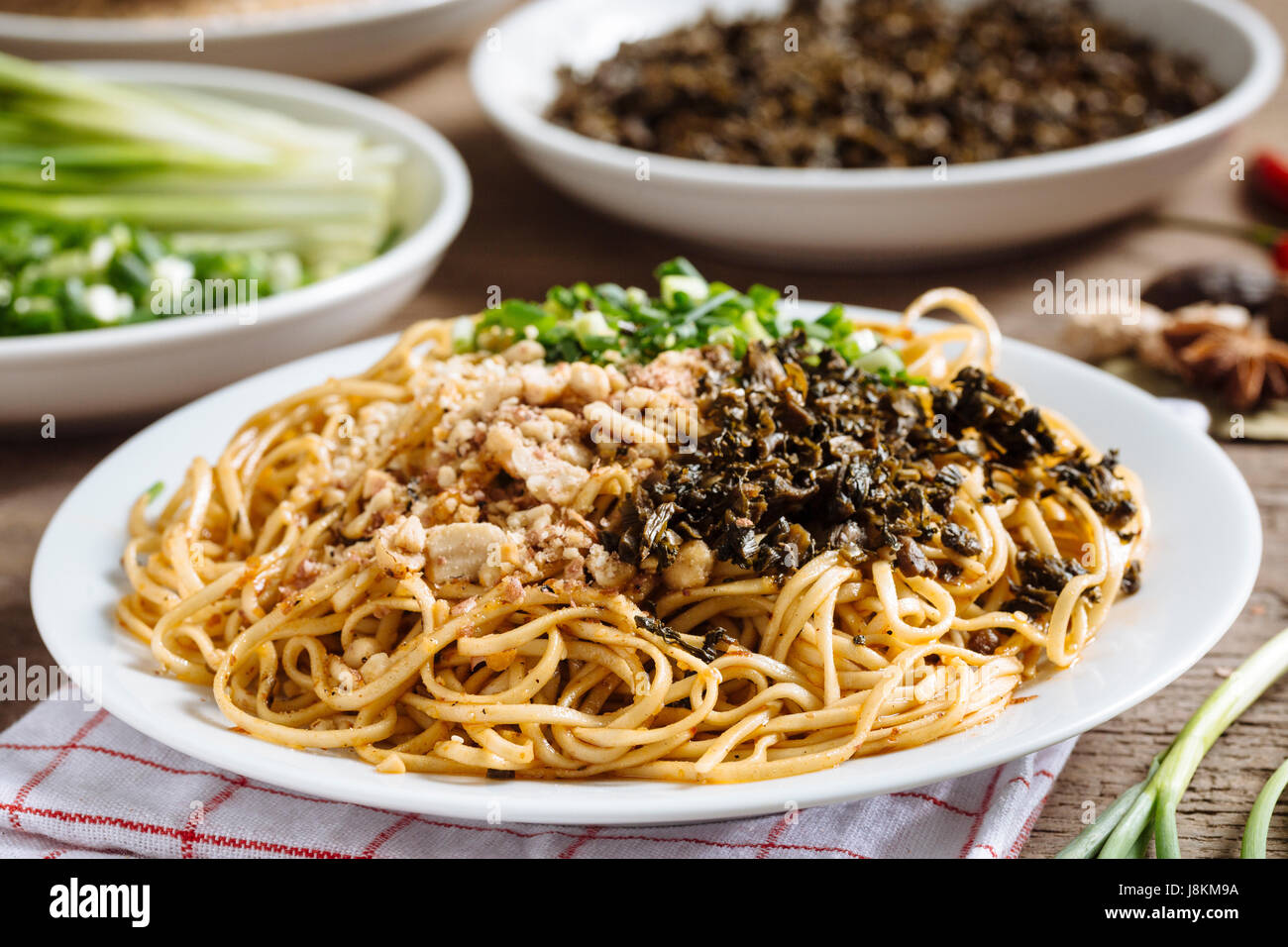 Traditional Chinese Snack, Yibin Burning Noodle Stock Photo - Alamy