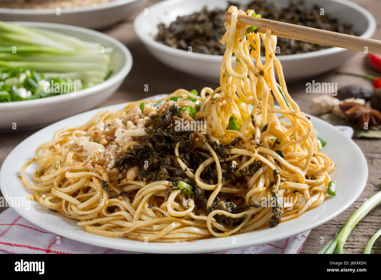 Traditional Chinese Snack, Yibin Burning Noodle Stock Photo - Alamy