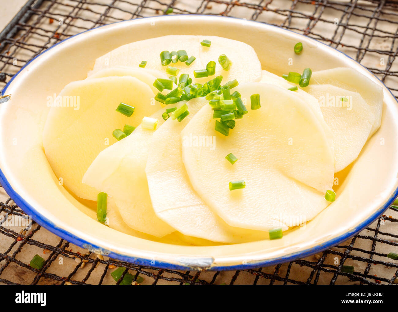 Delicious Chinese BBQ, Fresh Potato Chips Stock Photo - Alamy