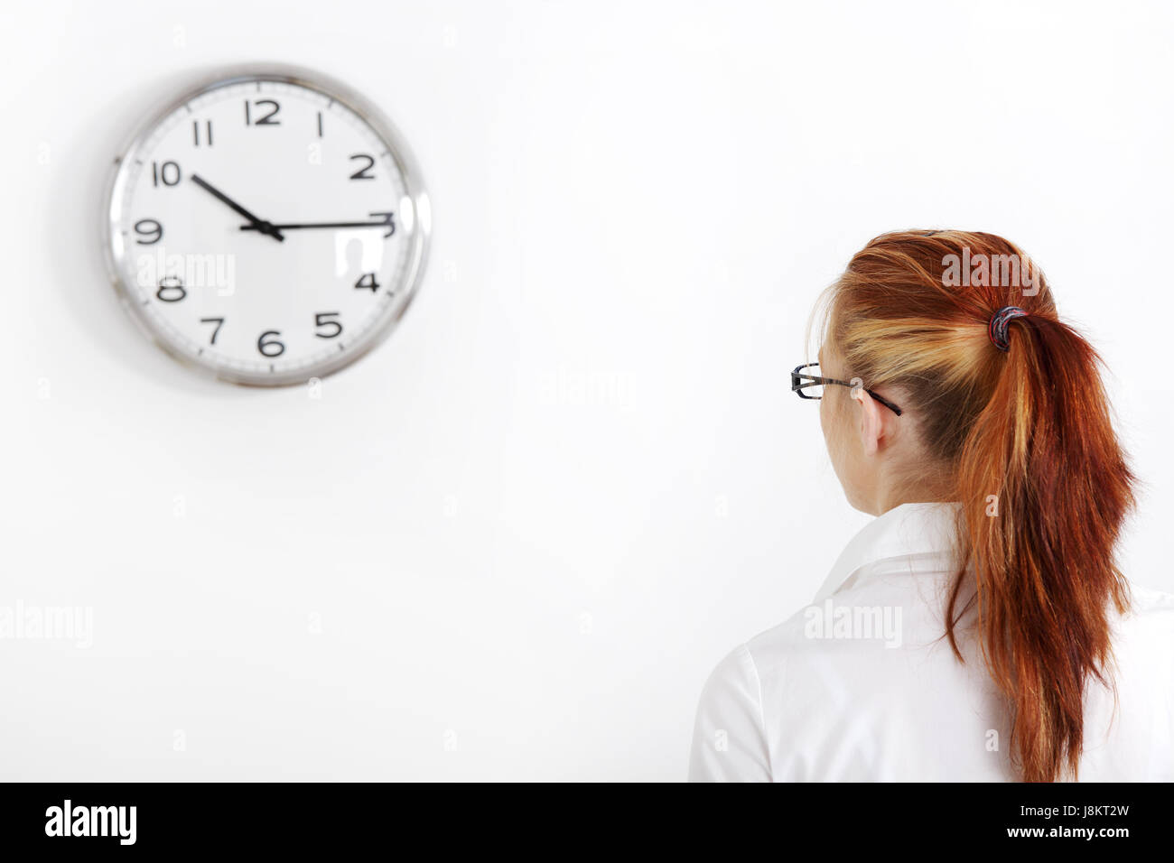 woman, wait, waiting, lifestyle, female, turn, twirl, elegance, human ...