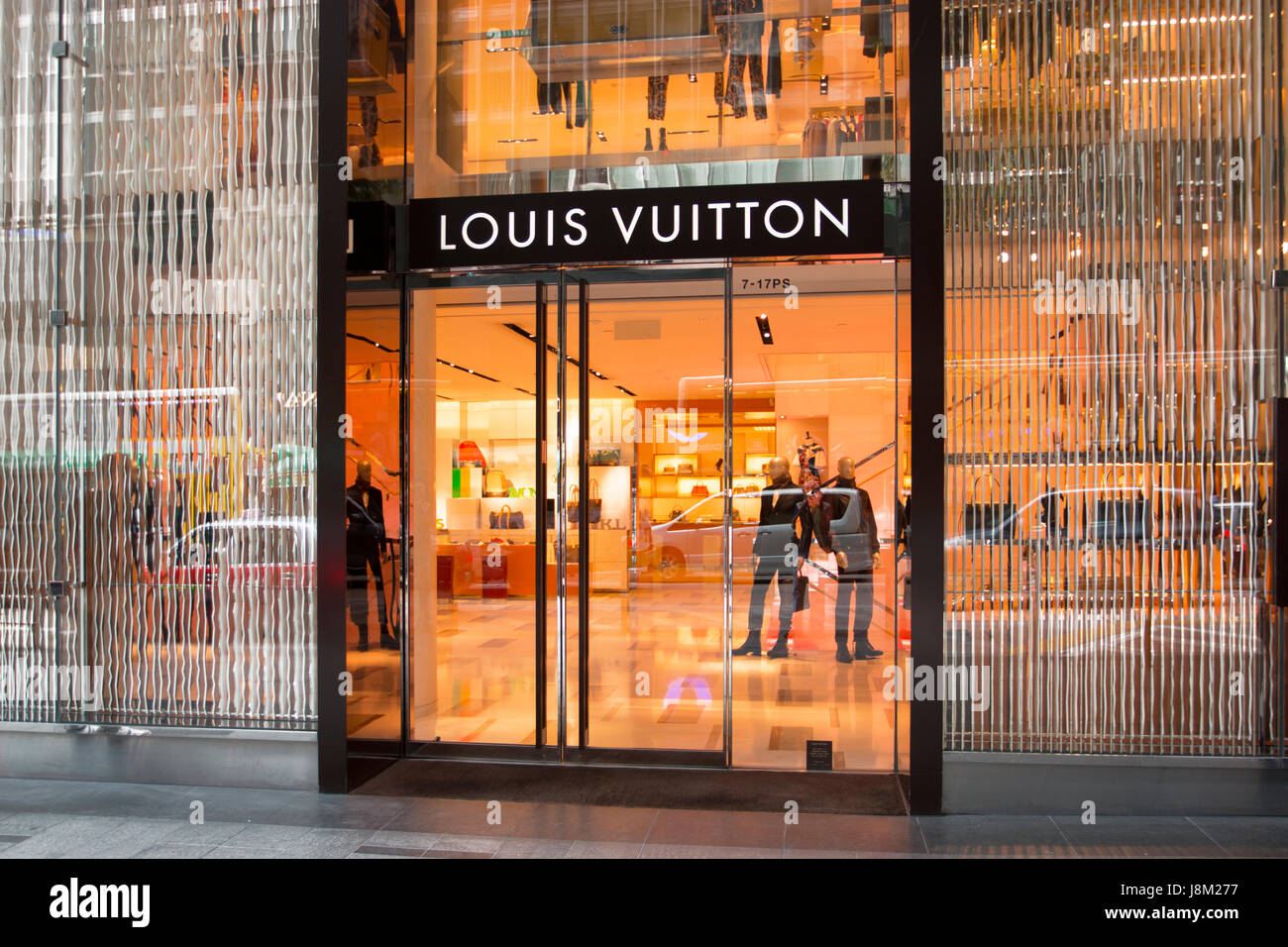Louis vuitton island shop hi-res stock photography and images - Alamy