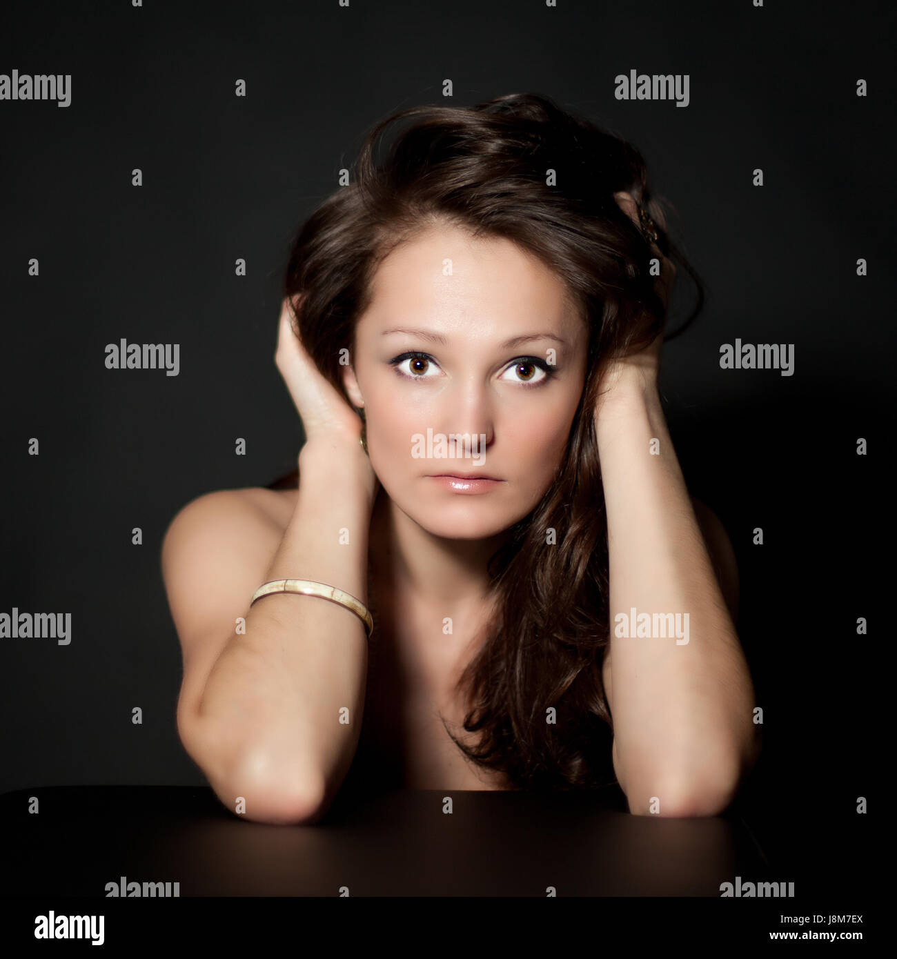 Pearls black background top hi-res stock photography and images - Alamy