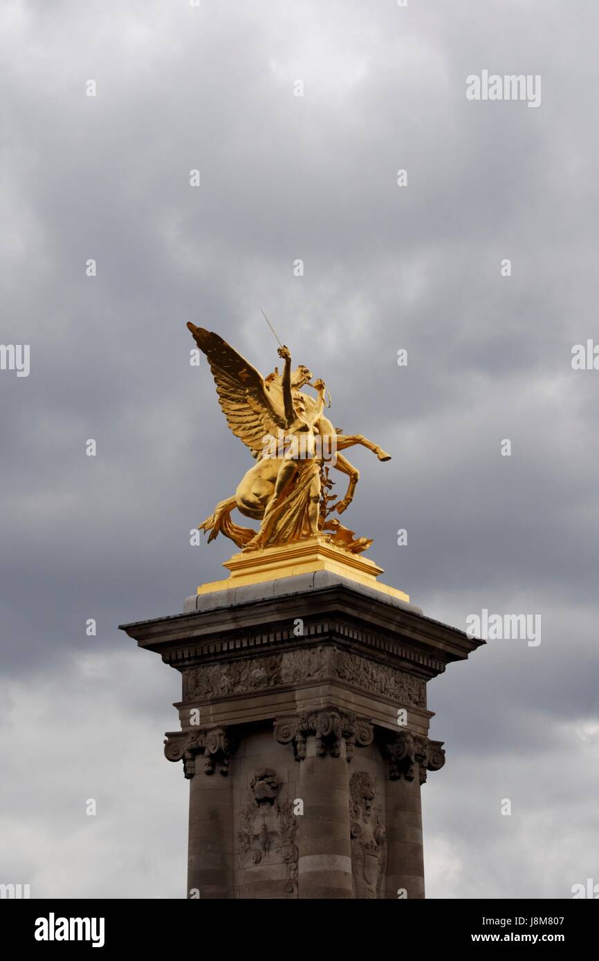 Greek horse statue hi-res stock photography and images - Alamy