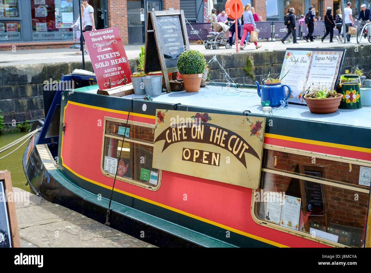 Cafe on the Cut Cafe Narrow boat Gloucester Historic Docks England ...