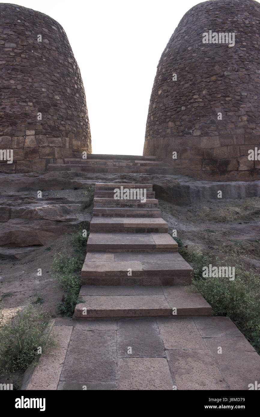 Ancient indian granaries hi-res stock photography and images - Alamy