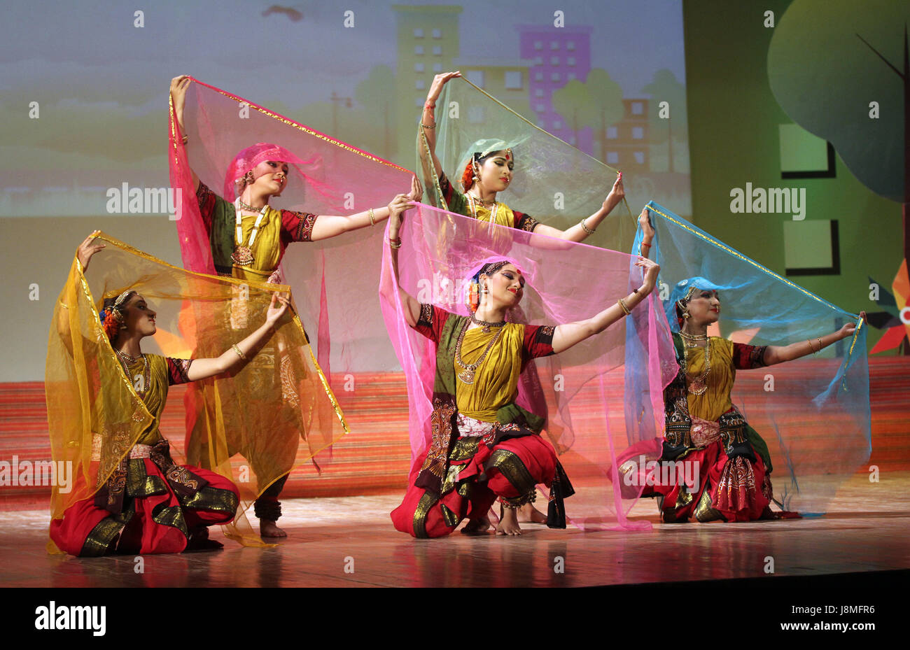 Bangladeshi women perform a traditional dance in Dhaka Stock Photo - Alamy