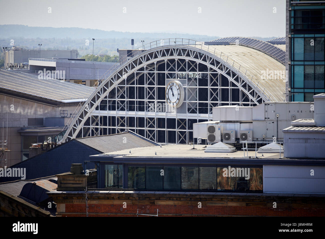 Manchester modernist architecture hi-res stock photography and images ...