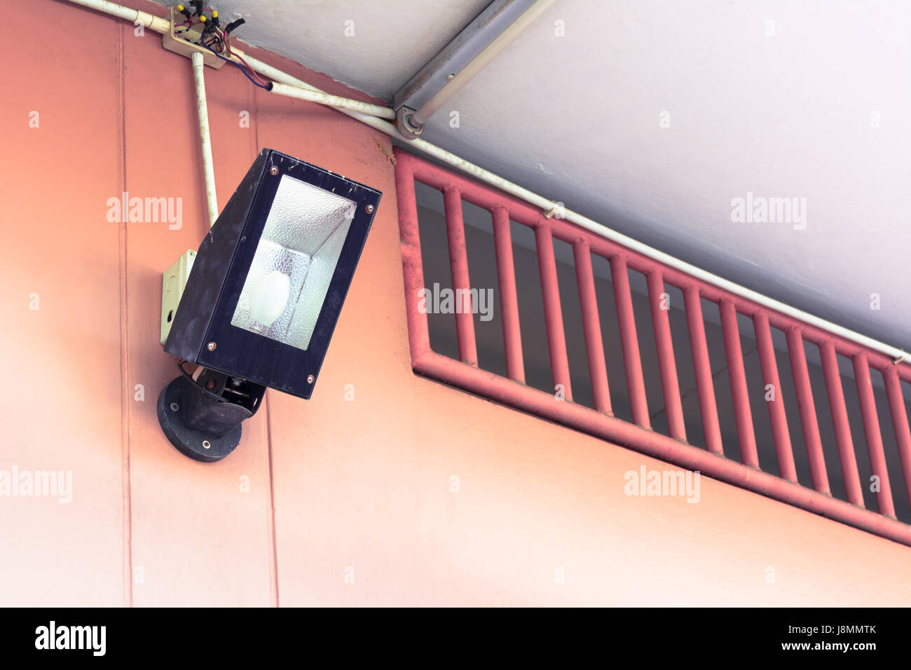 Single streetlight hi-res stock photography and images - Alamy