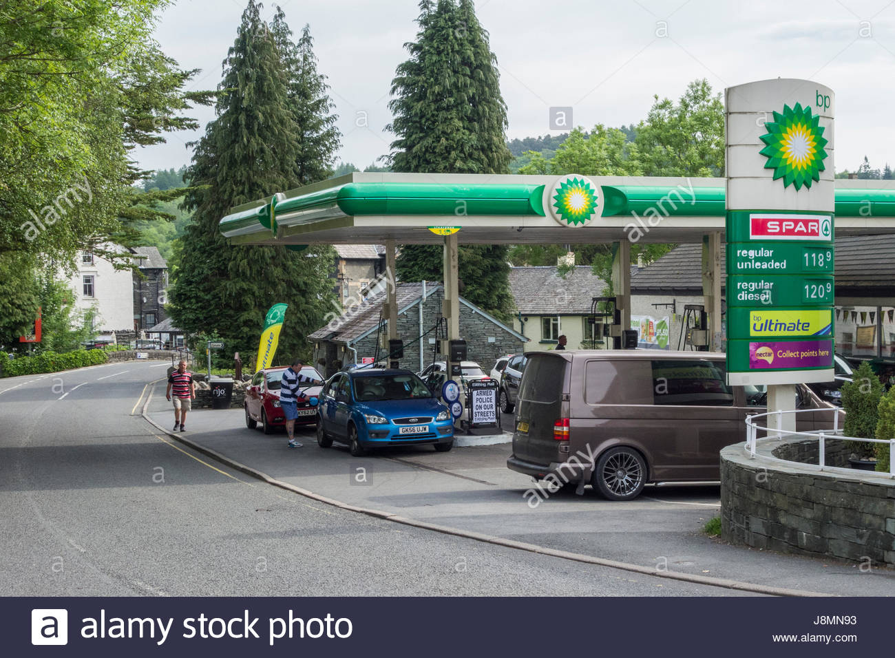 Petrol Station Bp Petrol Station Stock Photos & Petrol Station Bp ...