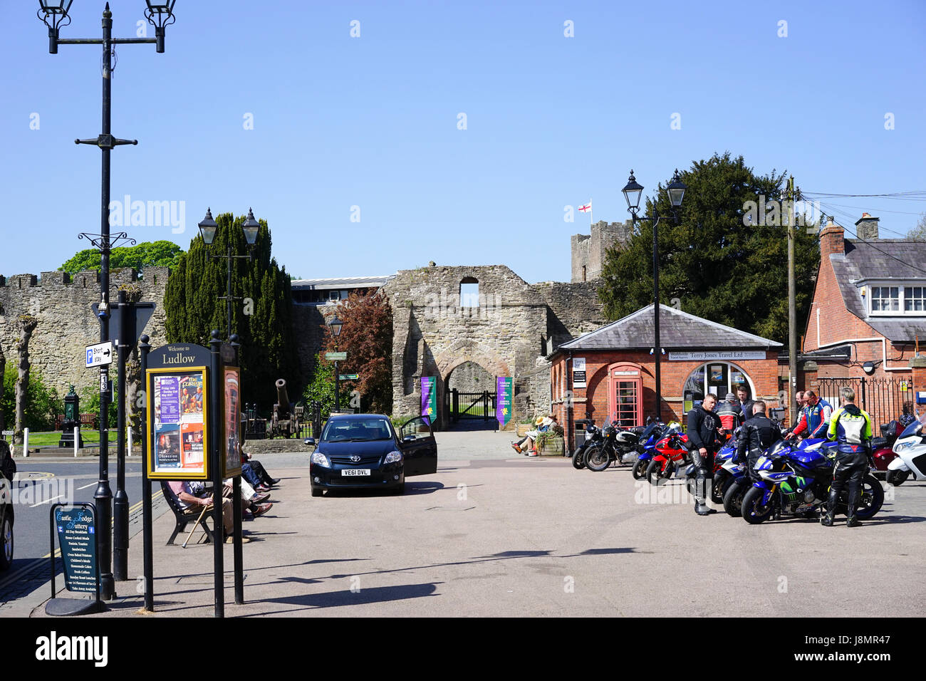 Medieval market town hi-res stock photography and images - Alamy