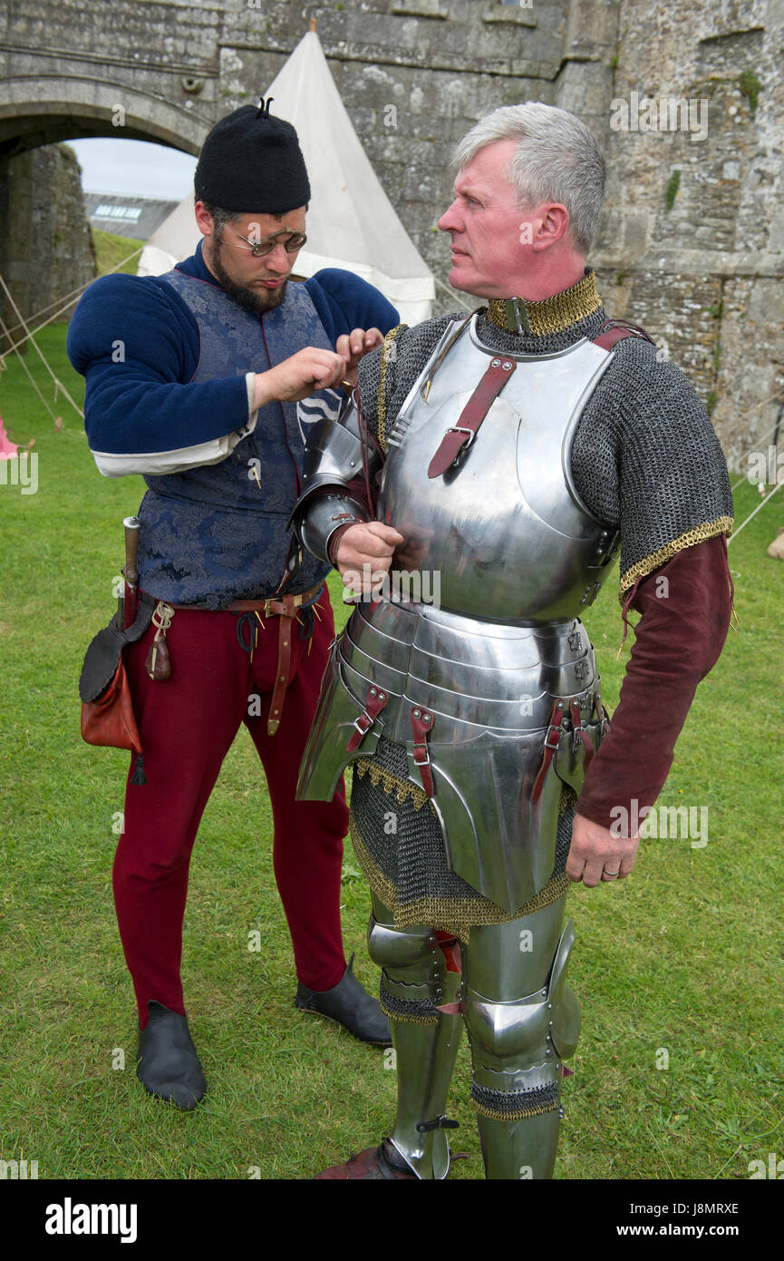 Knights and castles hi-res stock photography and images - Alamy
