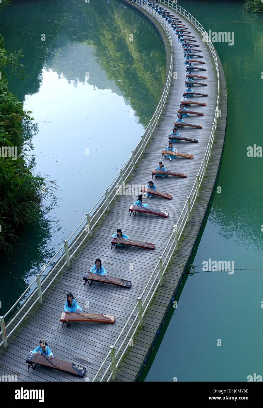 Enshi, China's Hubei Province. 28th May, 2017. Children play the ...