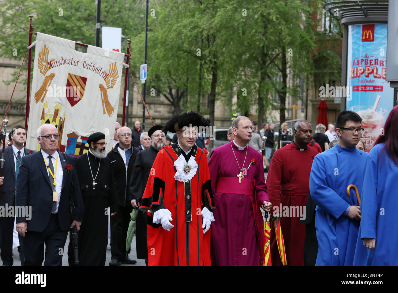 Manchester, UK. 29th May, 2017. The new Lord Mayor, Eddy Newman joins ...