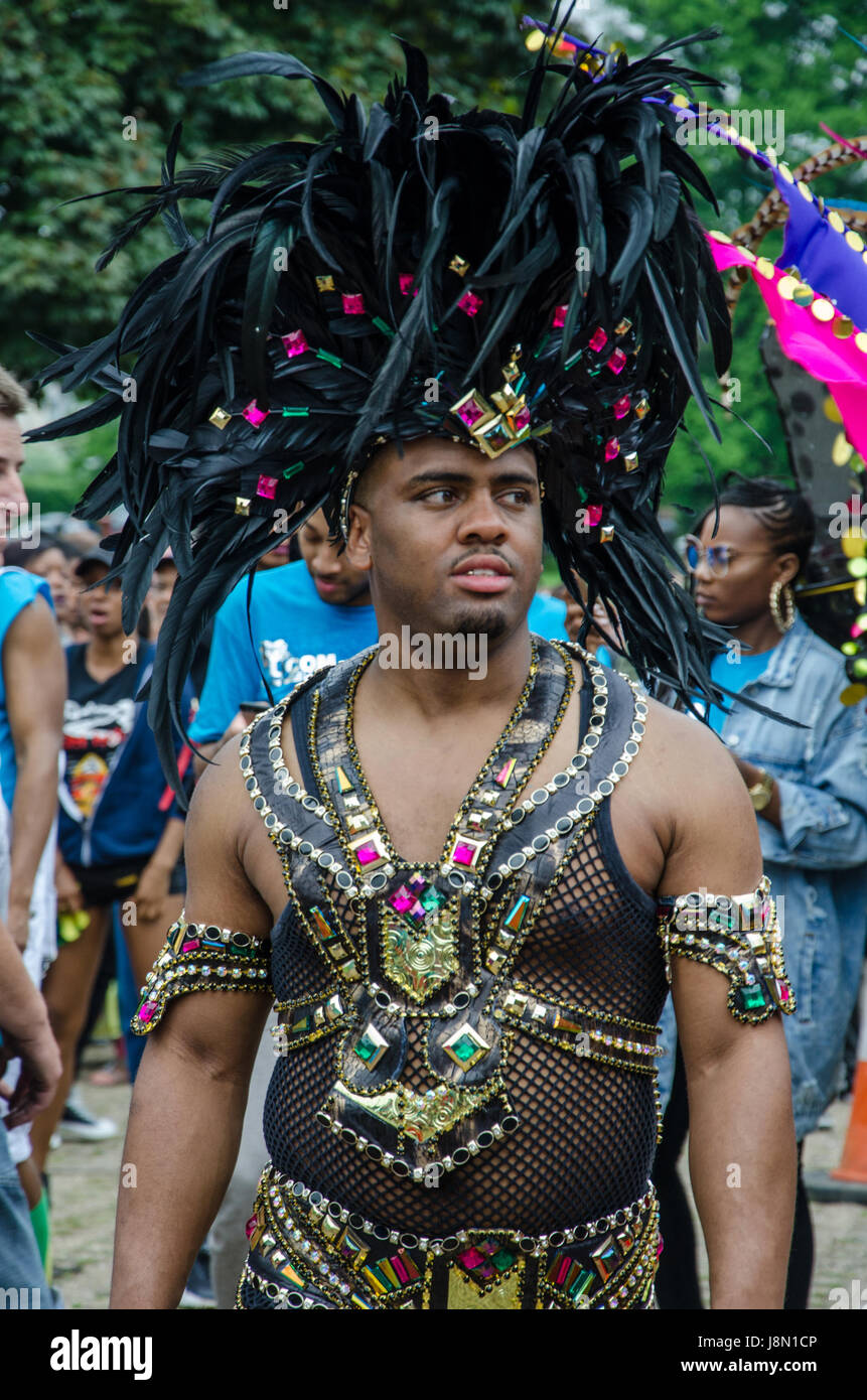 Reading, UK. 29th May, 2017. UK Weather: Reading carnival goes ahead ...