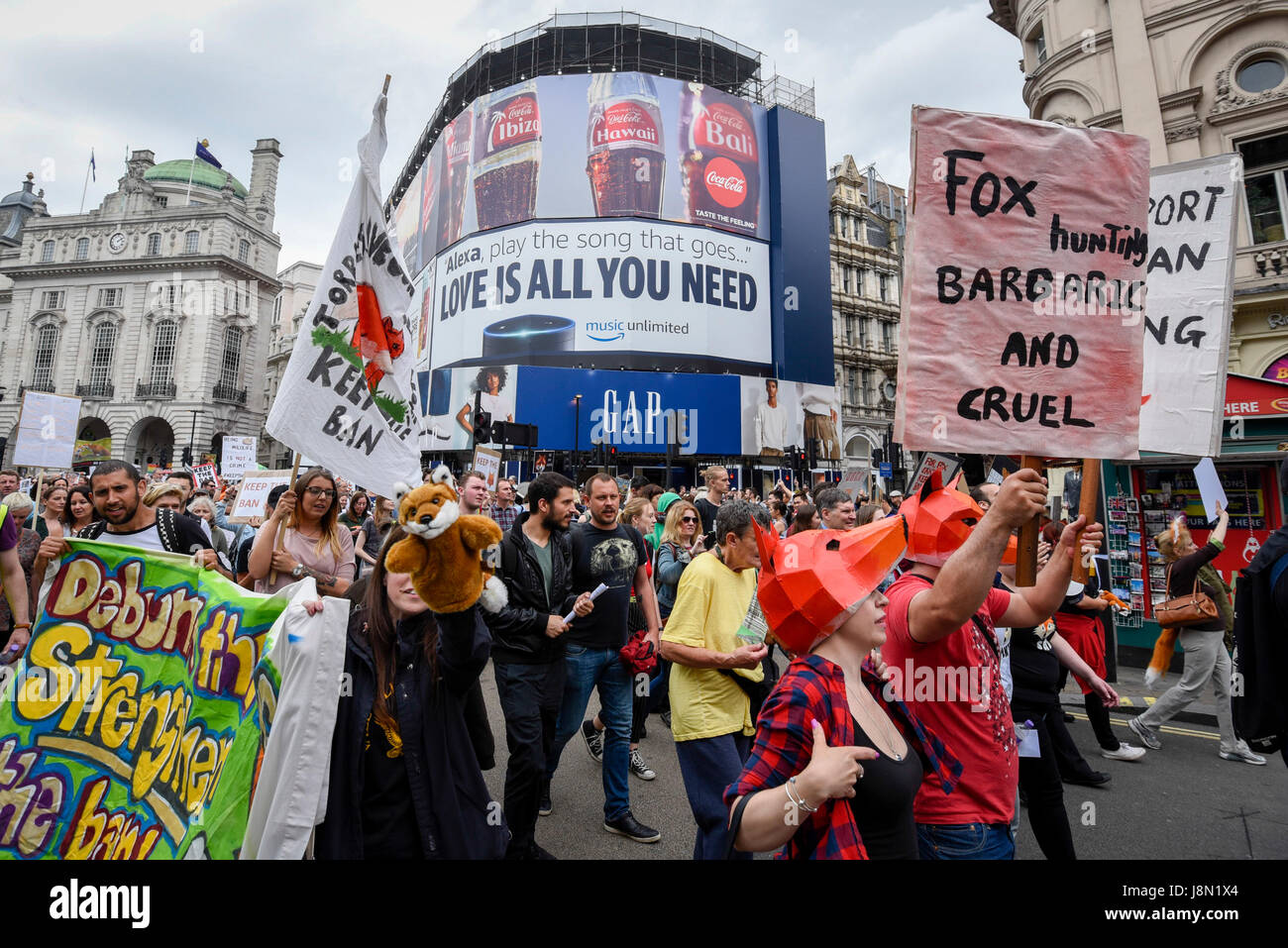Anti hunt signs hi-res stock photography and images - Alamy