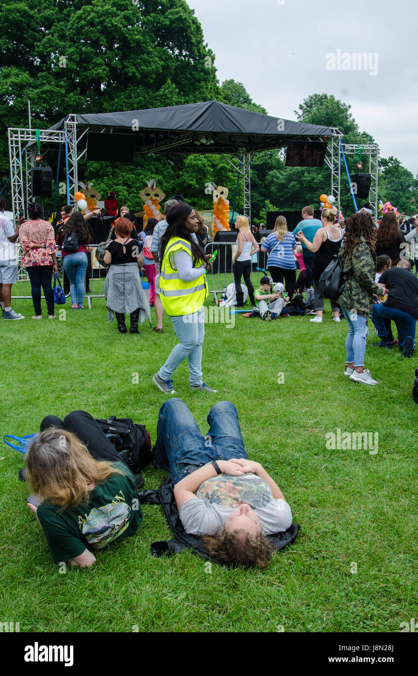 Reading, UK. 29th May, 2017. UK Weather: Reading carnival goes ahead ...