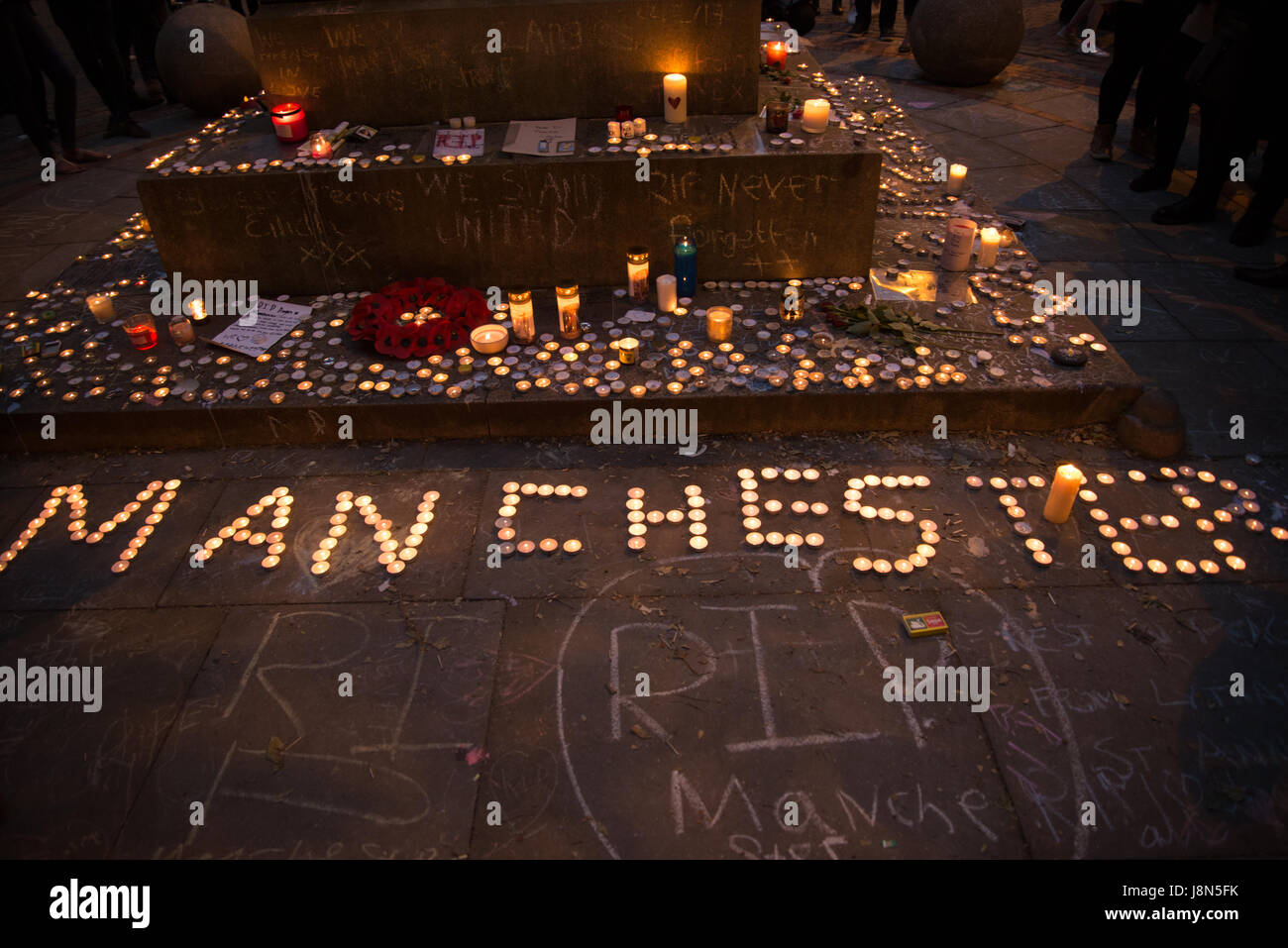 Manchester arena 2017 attack hi-res stock photography and images - Alamy
