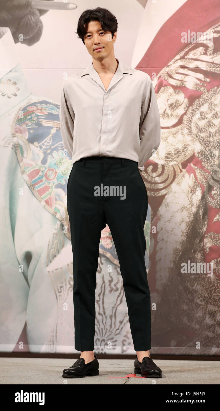 S. Korean actor Lee Dong-gun South Korean actor Lee Dong-gun, who stars ...