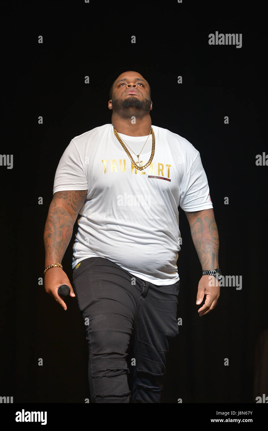 Miami, FL, USA. 28th May, 2017. Actor/comedian Fat & Funny performs onstage during the 10th ...