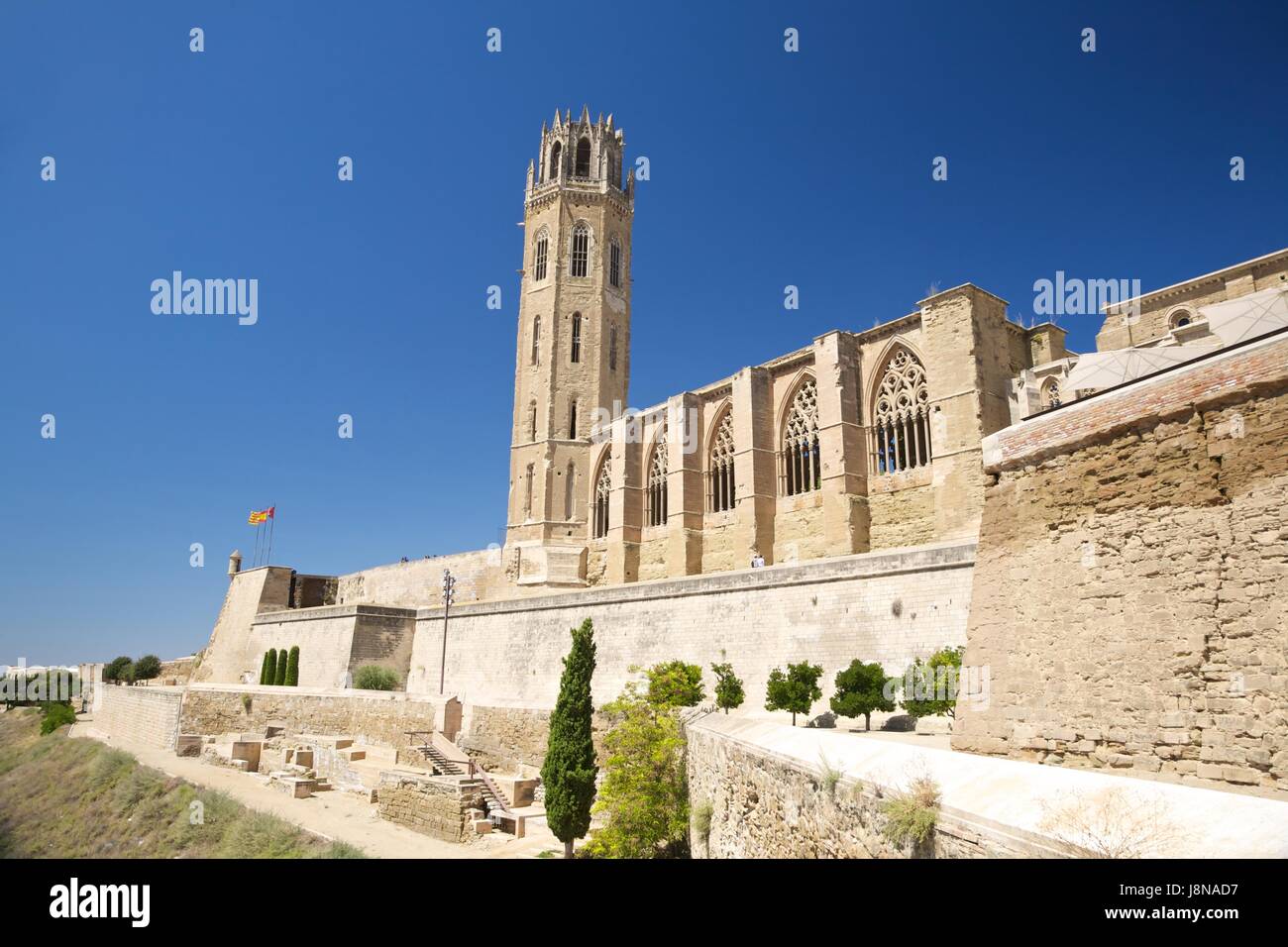 church, monument, cathedral, spain, landmark, scenic, building, blue ...