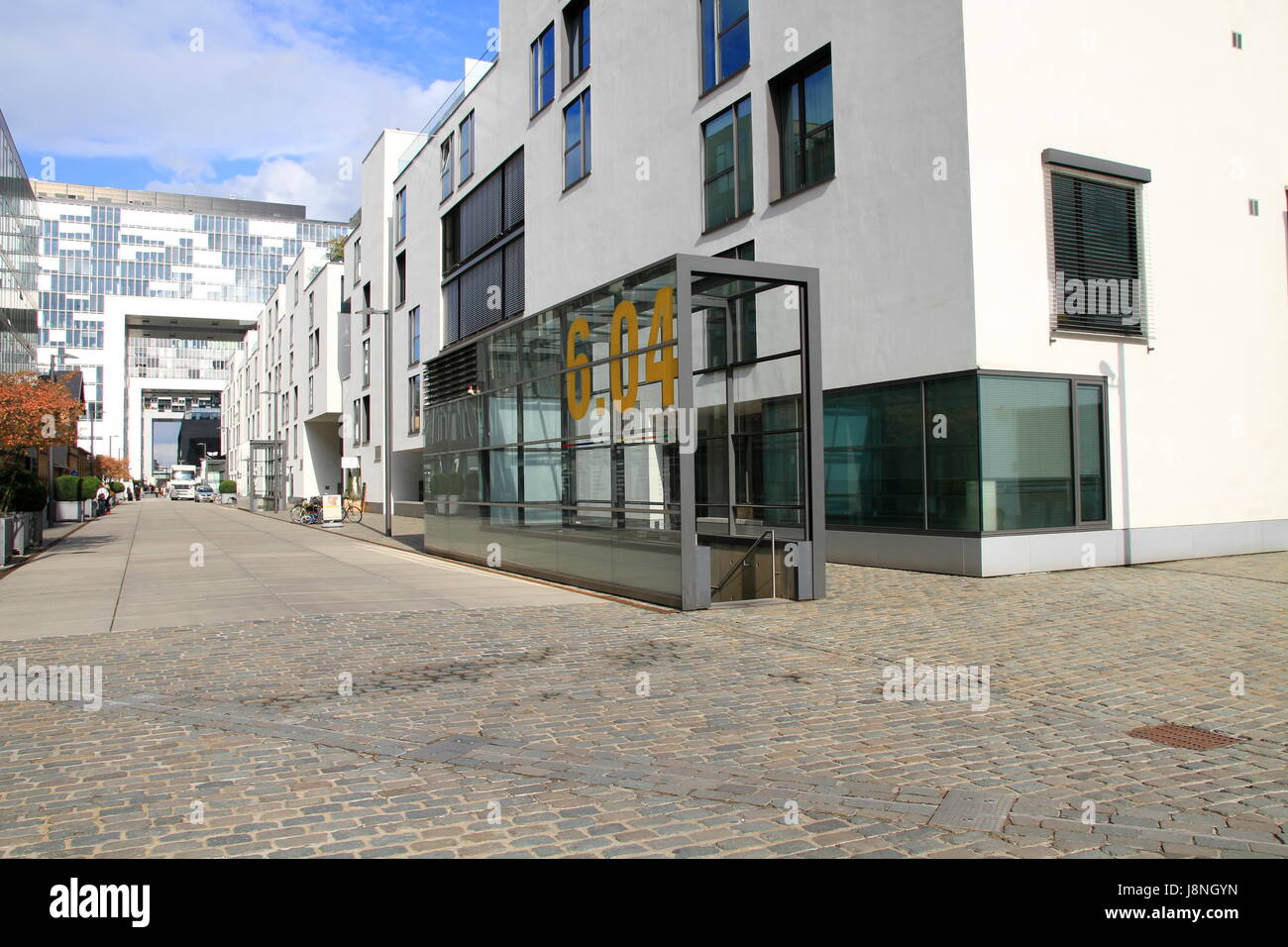 modern office building in cologne Stock Photo - Alamy