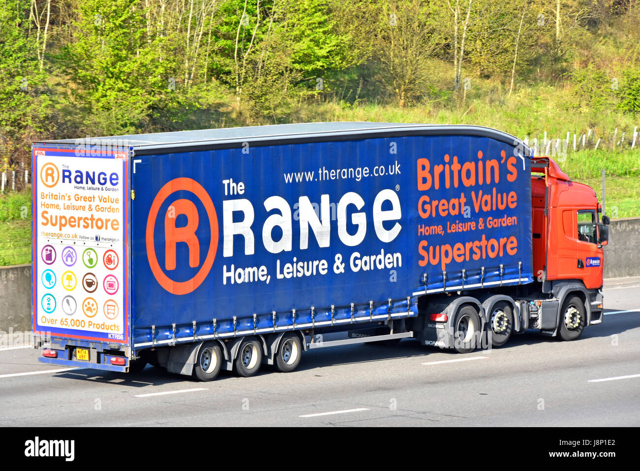 Supply chain logistics using HGV lorry truck & articulated trailer ...