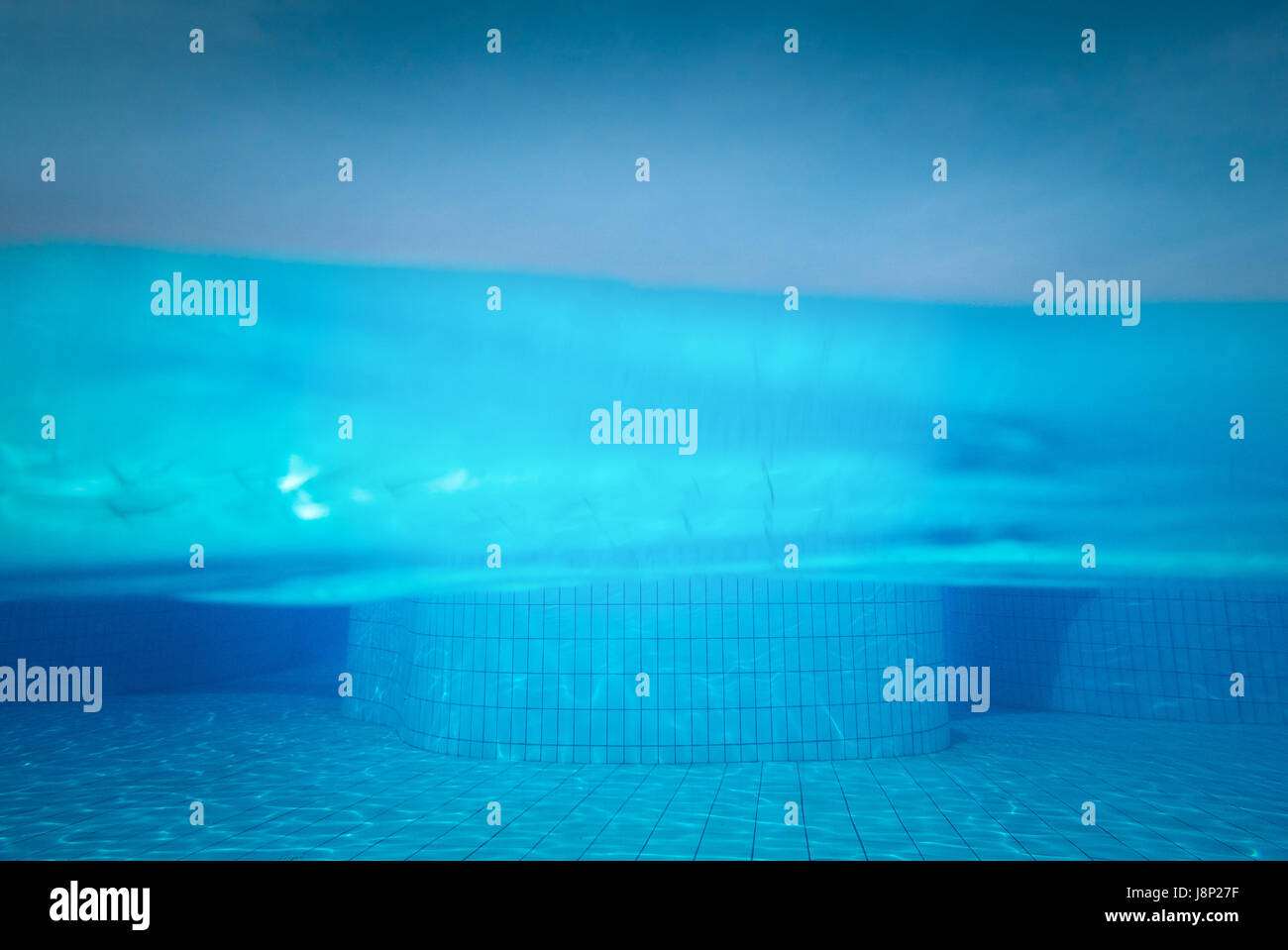 Half underwater shot hi-res stock photography and images - Alamy