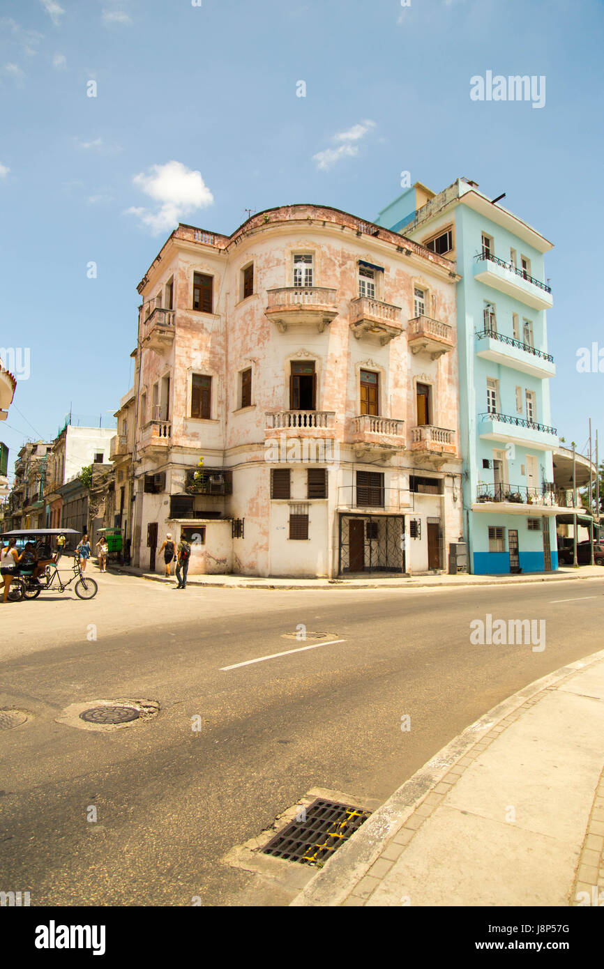 Old Havana buildings Stock Photo - Alamy