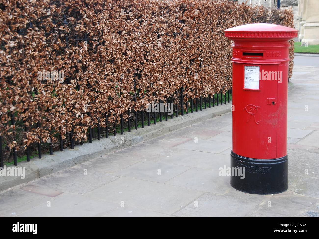 Classic post box hi-res stock photography and images - Alamy