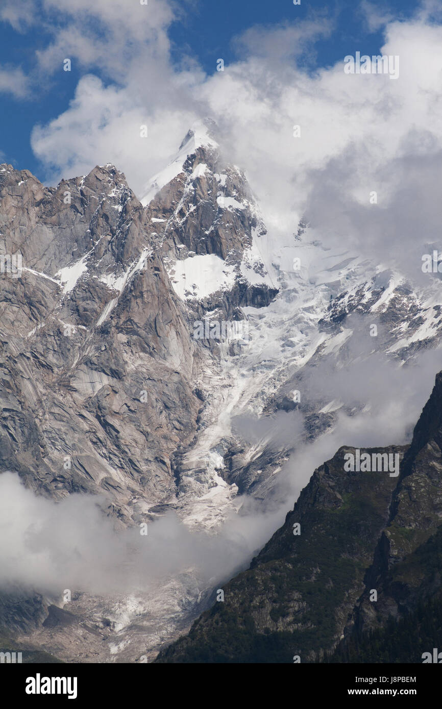 View of Himalayas and snowbound peak from Kalpa, Himachal Pradesh Stock ...