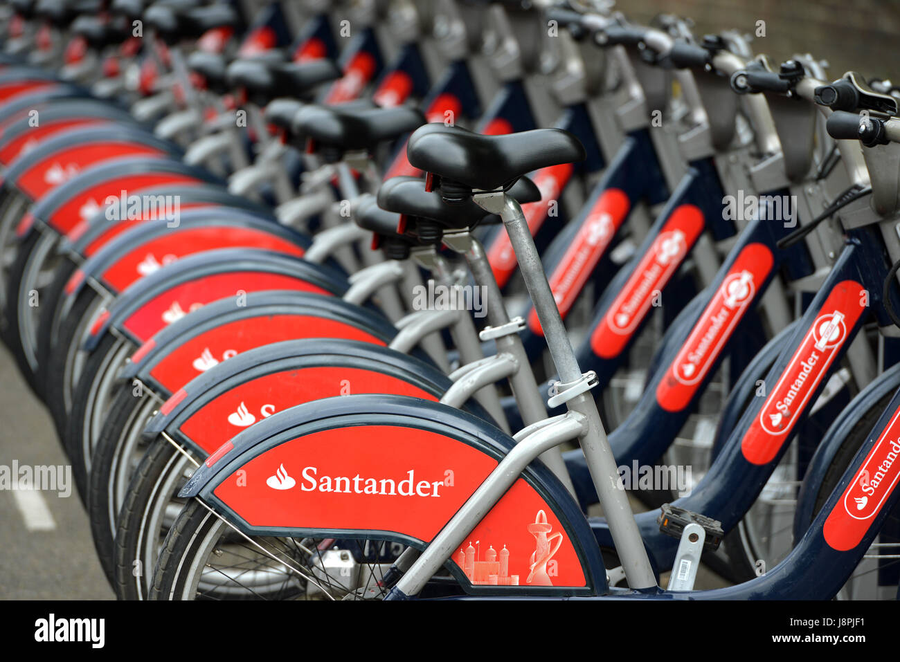 'the Oval' London Cycle High Resolution Stock Photography and Images ...