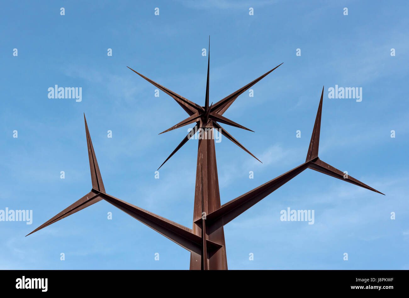 Estatua do Homem-Sol Statue by Jorge Vieira at Parque das Nacoes ...