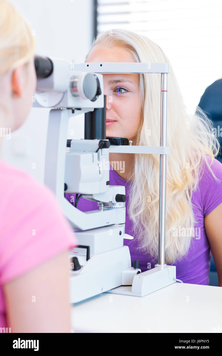 doctor, physician, medic, medical practicioner, spectacles, glasses ...