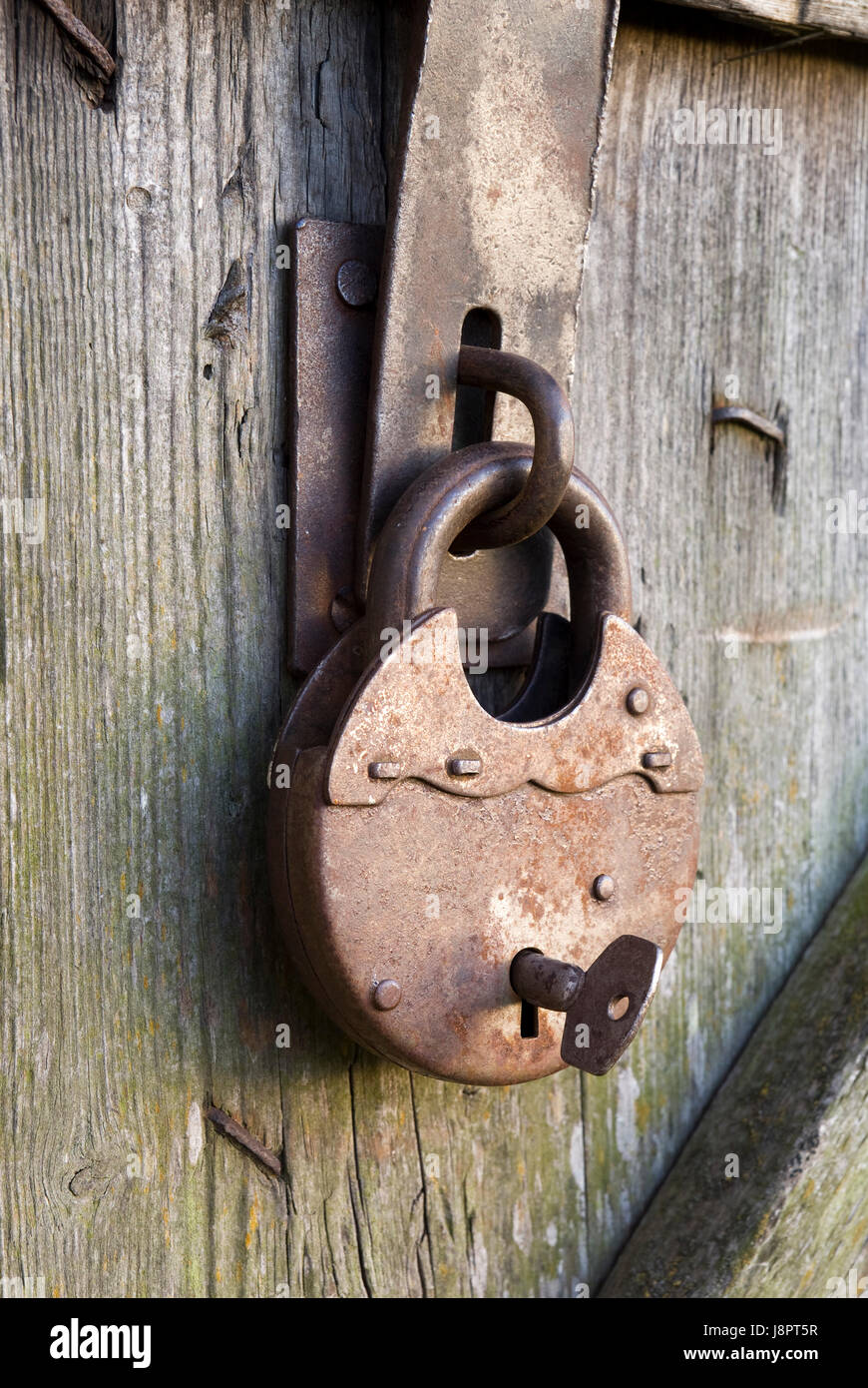 door, closed, rusty, pivots, bolt, key, wooden, old, lock, big, large ...