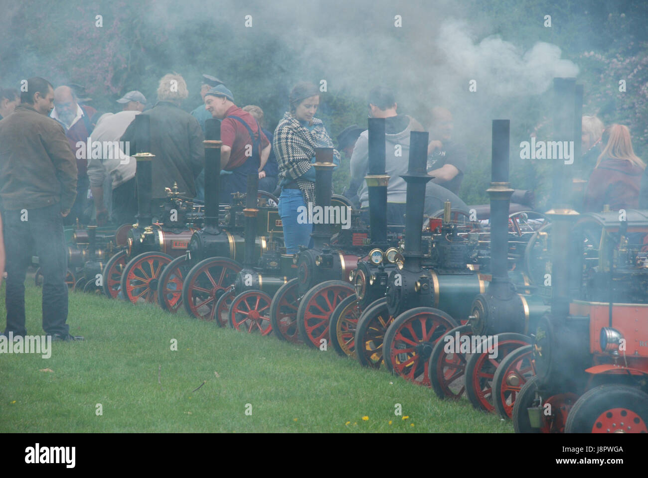 Miniature steam traction engine enthusiasts Normanby Hall rally 2017 ...