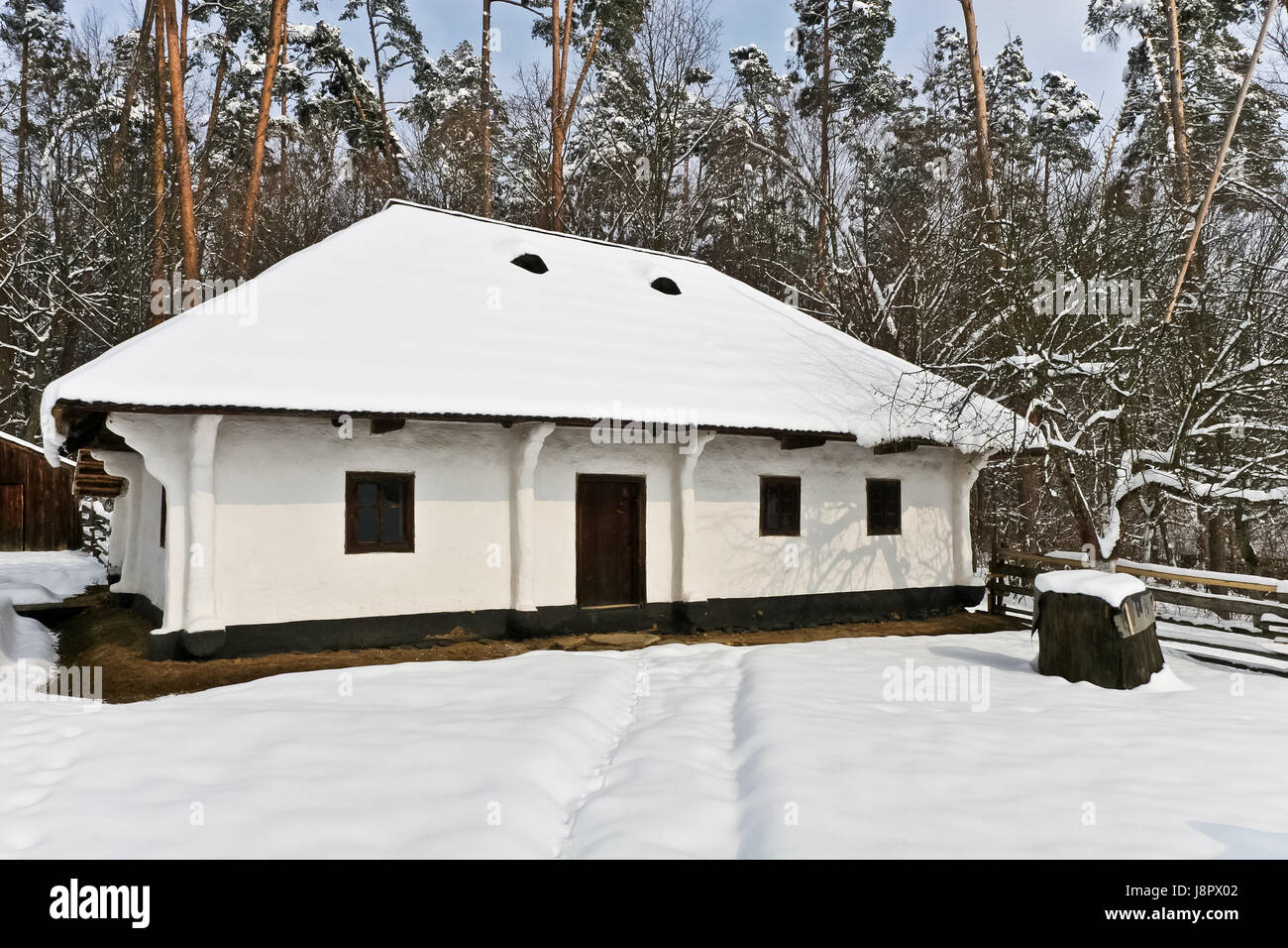 house, building, tree, winter, window, porthole, dormer window, pane ...