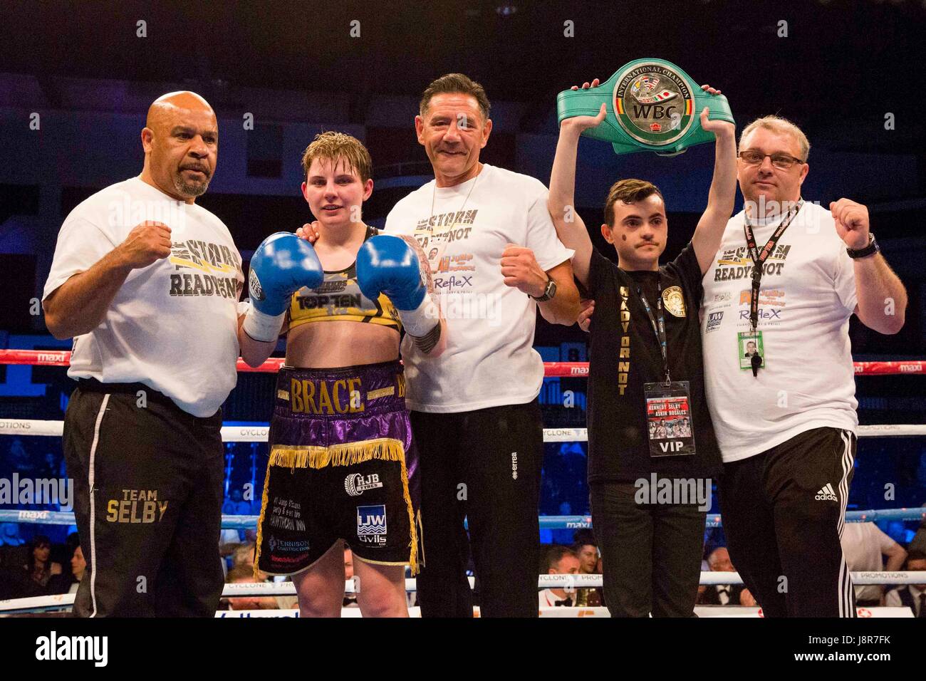 Bantamweight boxers hi-res stock photography and images - Alamy