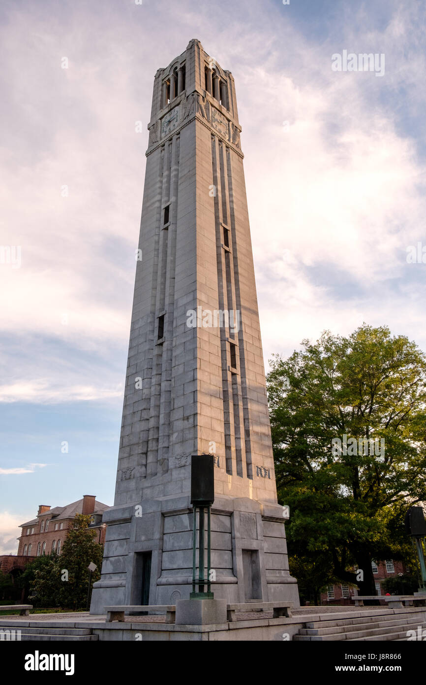 Bell monument hi-res stock photography and images - Alamy