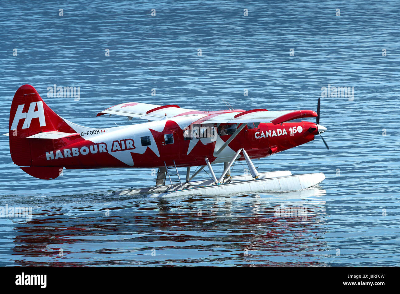 Harbour Air Seaplanes Turbo Otter Floatplane In The Canada 150 Livery ...