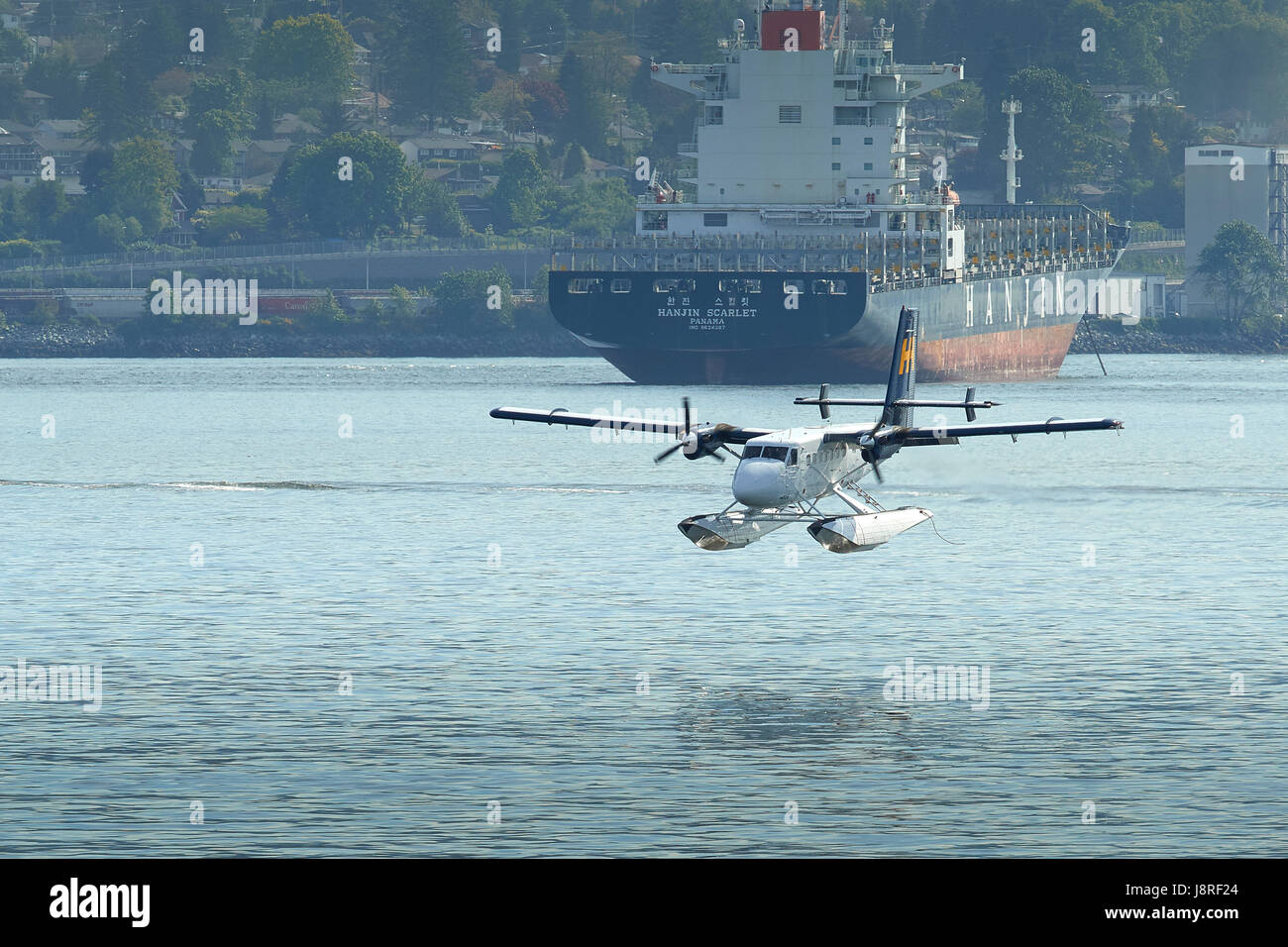 Harbour Air Seaplanes de Havilland Canada DHC-6 Twin Otter Floatplane ...