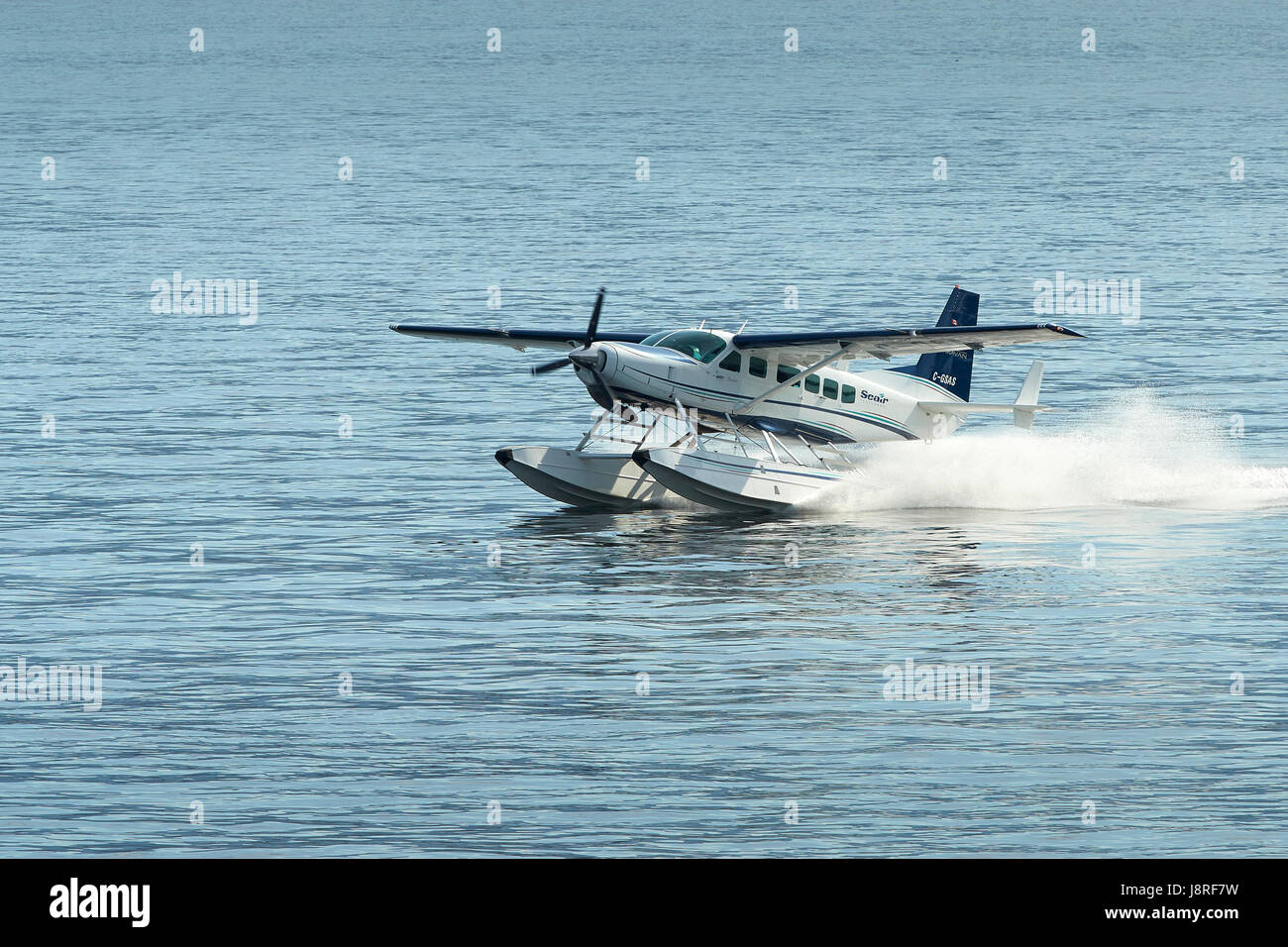 Seair Seaplanes Cessna 208 Caravan Floatplane Landing At Vancouver ...
