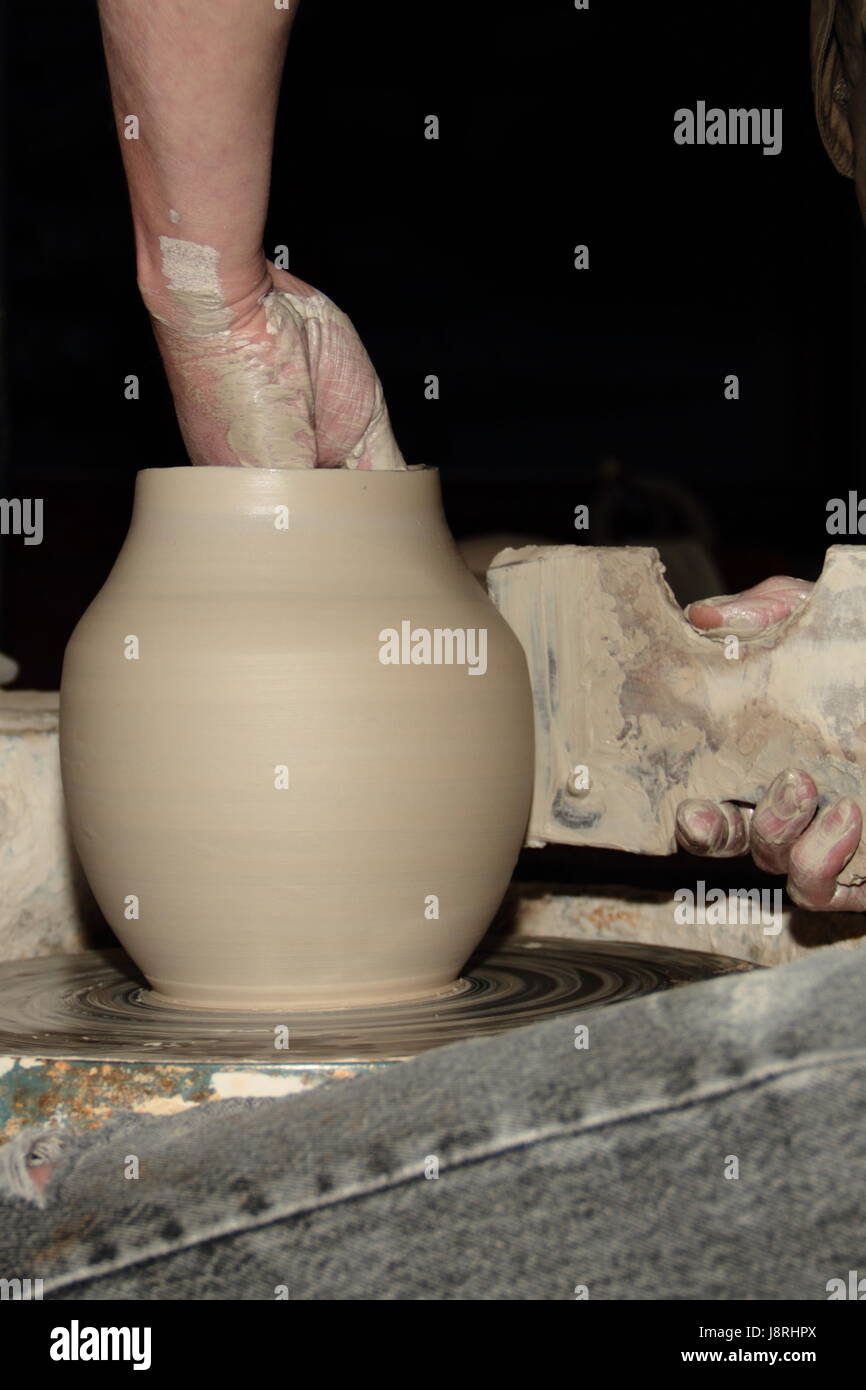 Vessels shape hi-res stock photography and images - Alamy