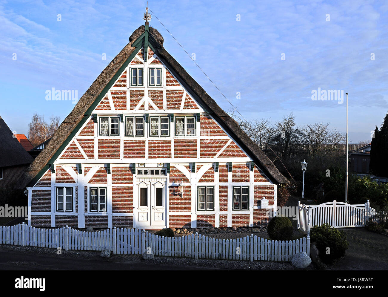 frame-work, farmhouse, fence, fence in, fencing, thatched roof ...
