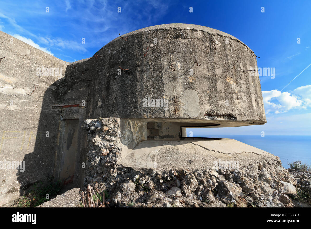 bunker, concrete, war, ruin, defense, military, salt water, sea, ocean ...