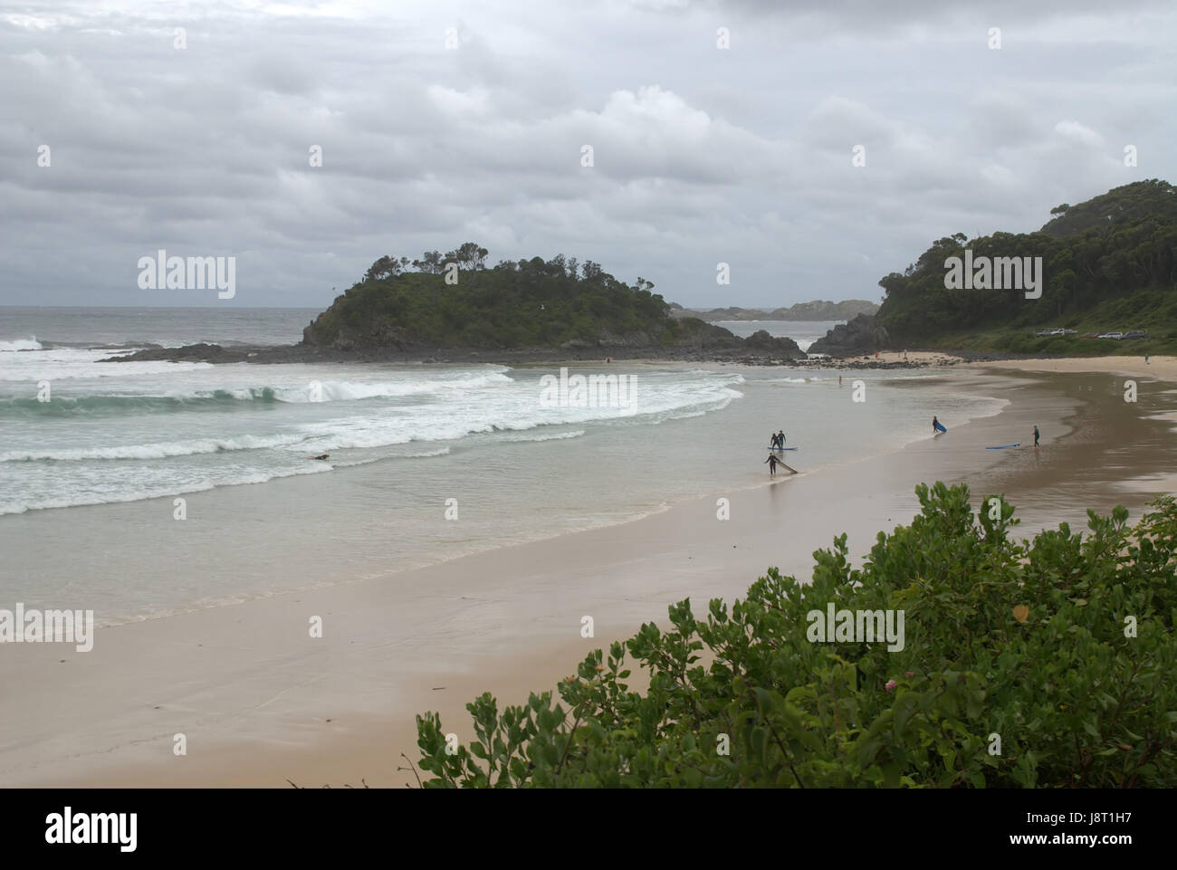 surf in seal rocks 3 Stock Photo - Alamy