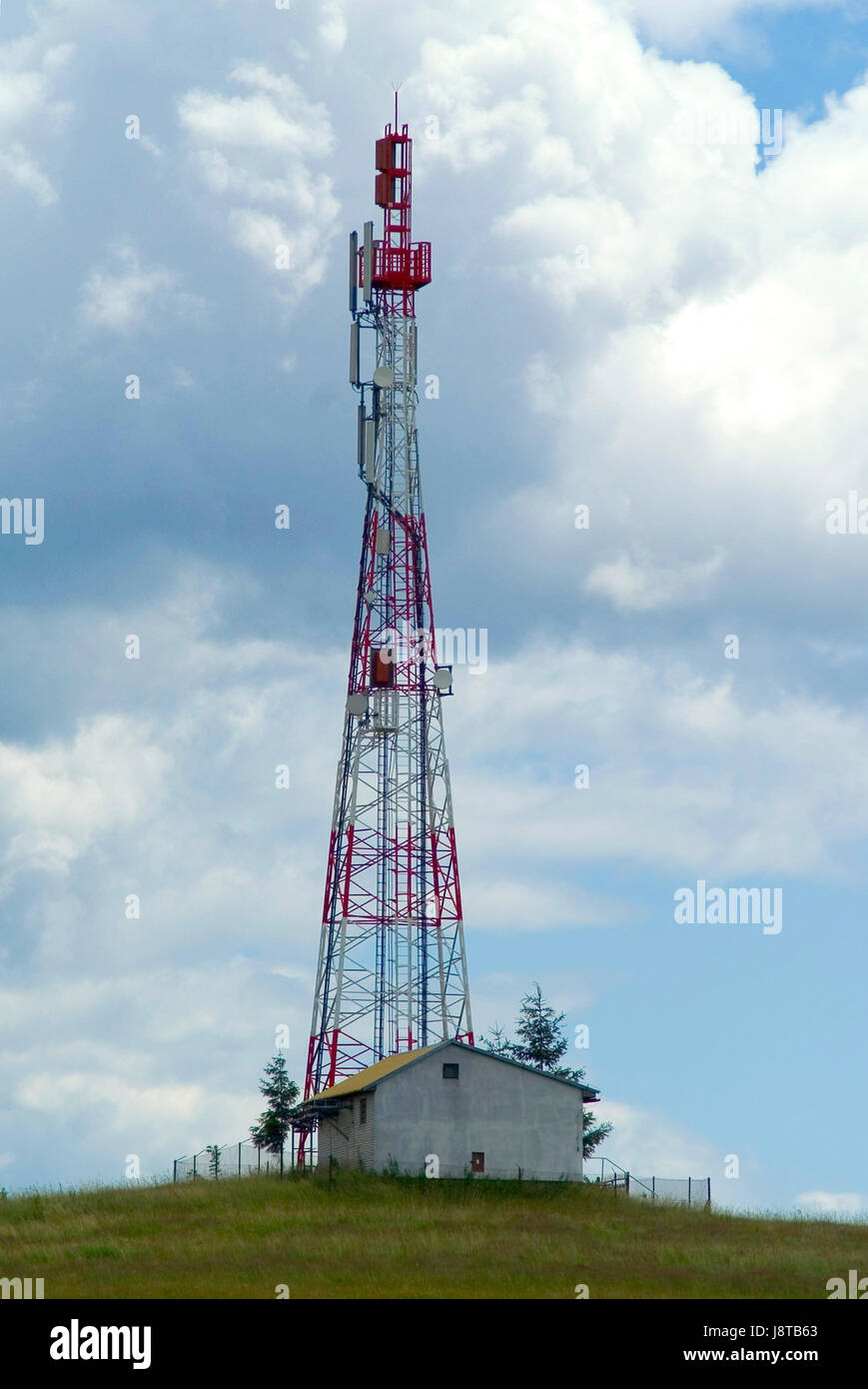 Telephone relay tower hi-res stock photography and images - Alamy