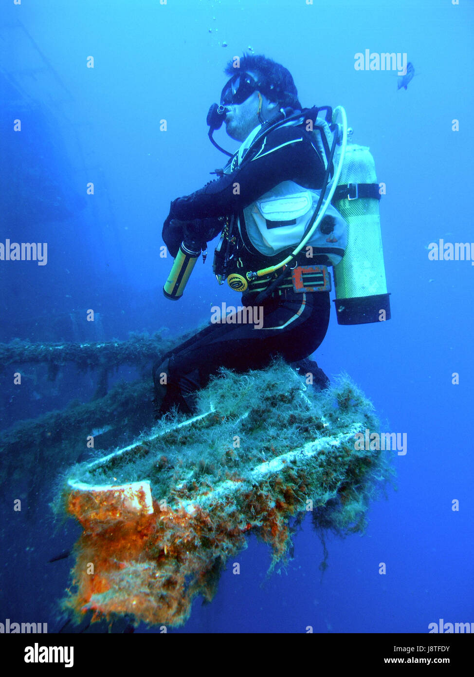 water, mediterranean, salt water, sea, ocean, chain, underwater, rust ...