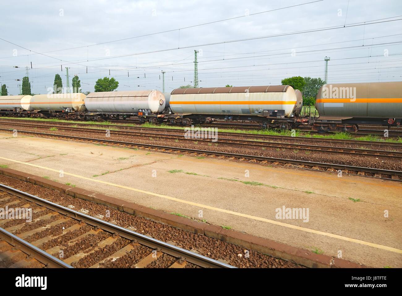 Freight train carriage hi-res stock photography and images - Alamy